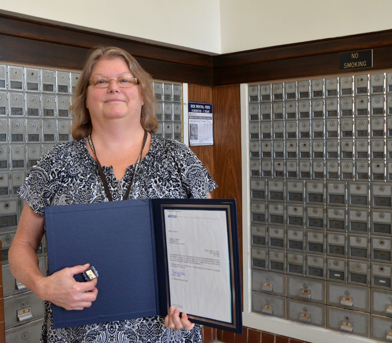 Vandalia Postmaster Retires - The Leader Union