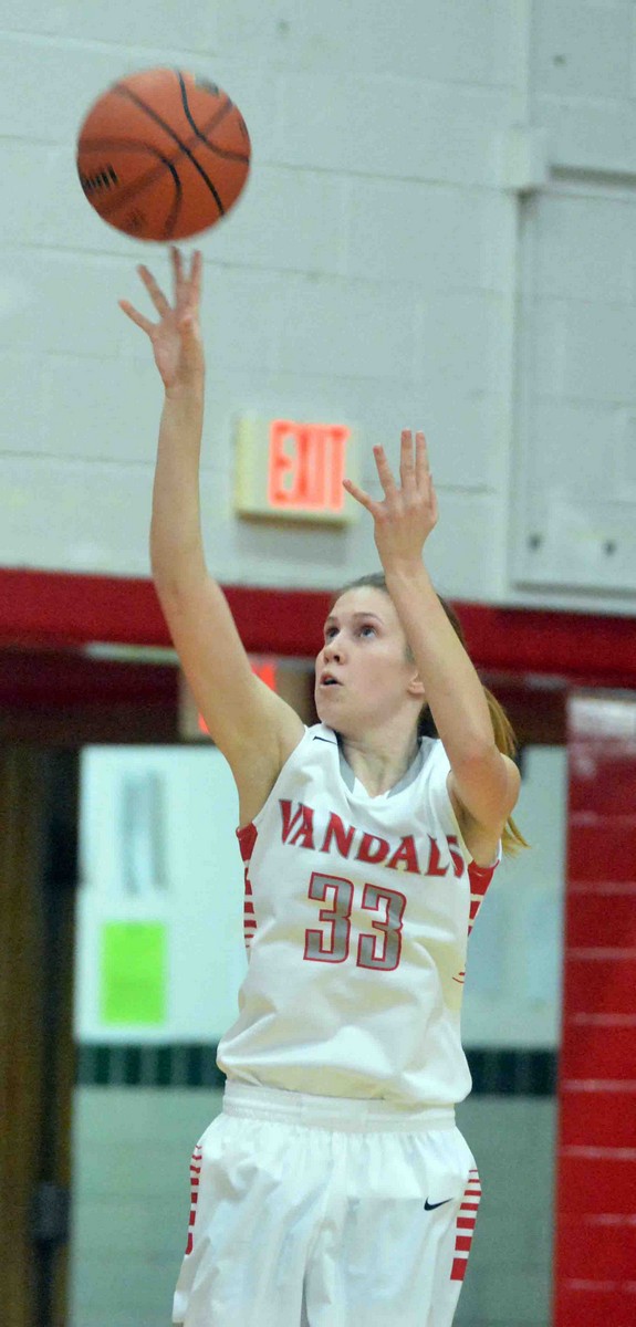 Lady Vandals fall to Hillsboro - The Leader Union