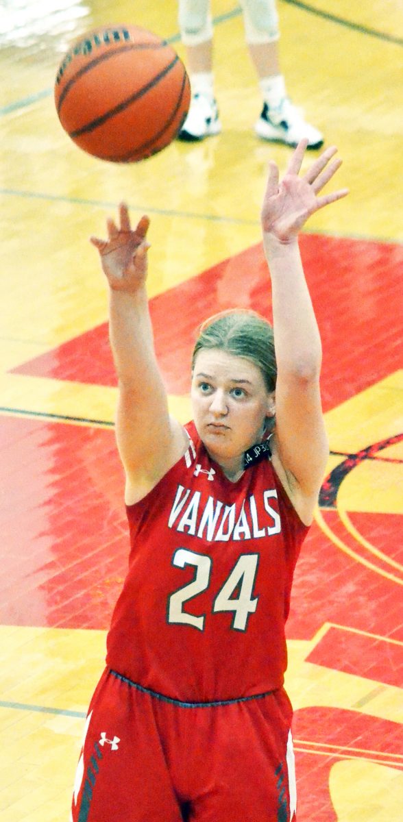 Anna Forbes joins 1,000-point club - The Leader Union
