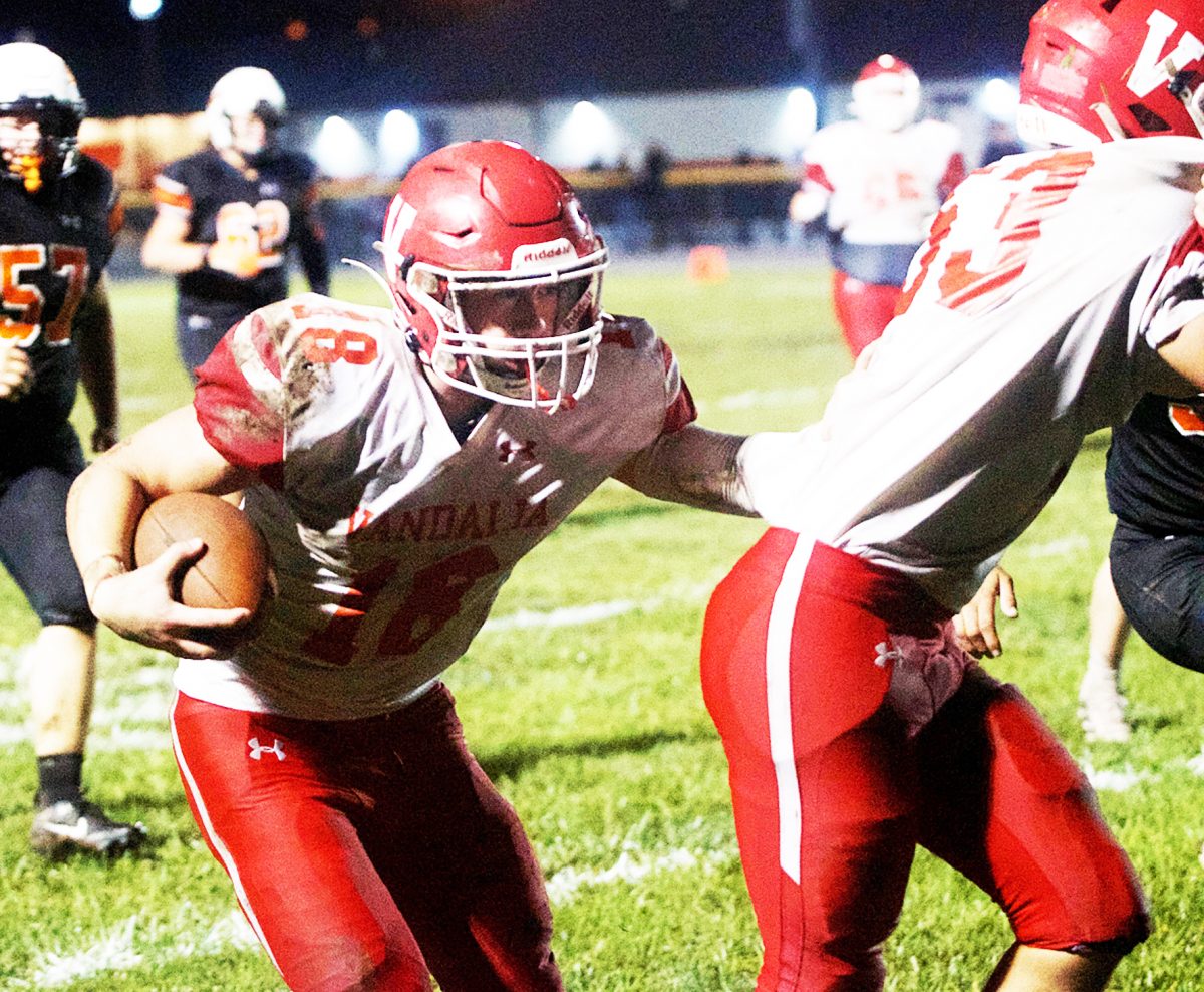 Vandals pound Gillespie, 52-13 - The Leader Union
