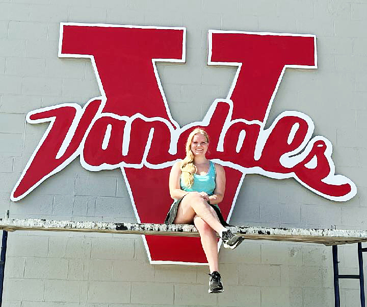 Vandalia Center Artist - The Leader Union